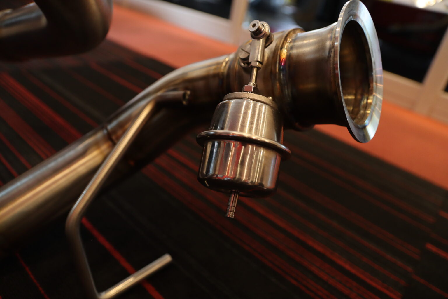 LAMBORGHINI AVENTADOR SVJ EXHAUST SYSTEM | GINTANI JAPAN